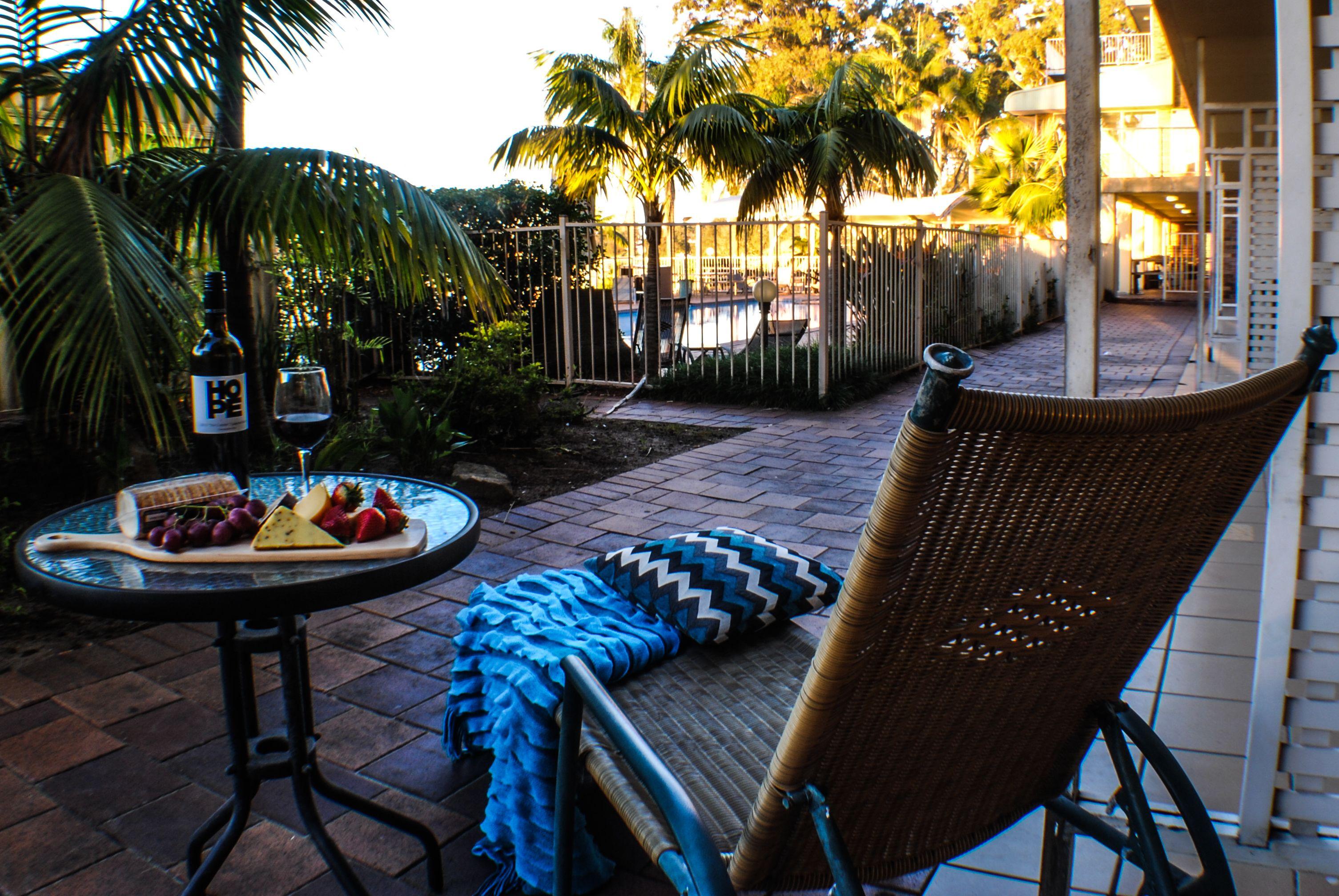 HOTEL BEACHCOMBER | ⋆⋆⋆ | TOUKLEY, AUSTRALIA | SEASON DEALS FROM $105