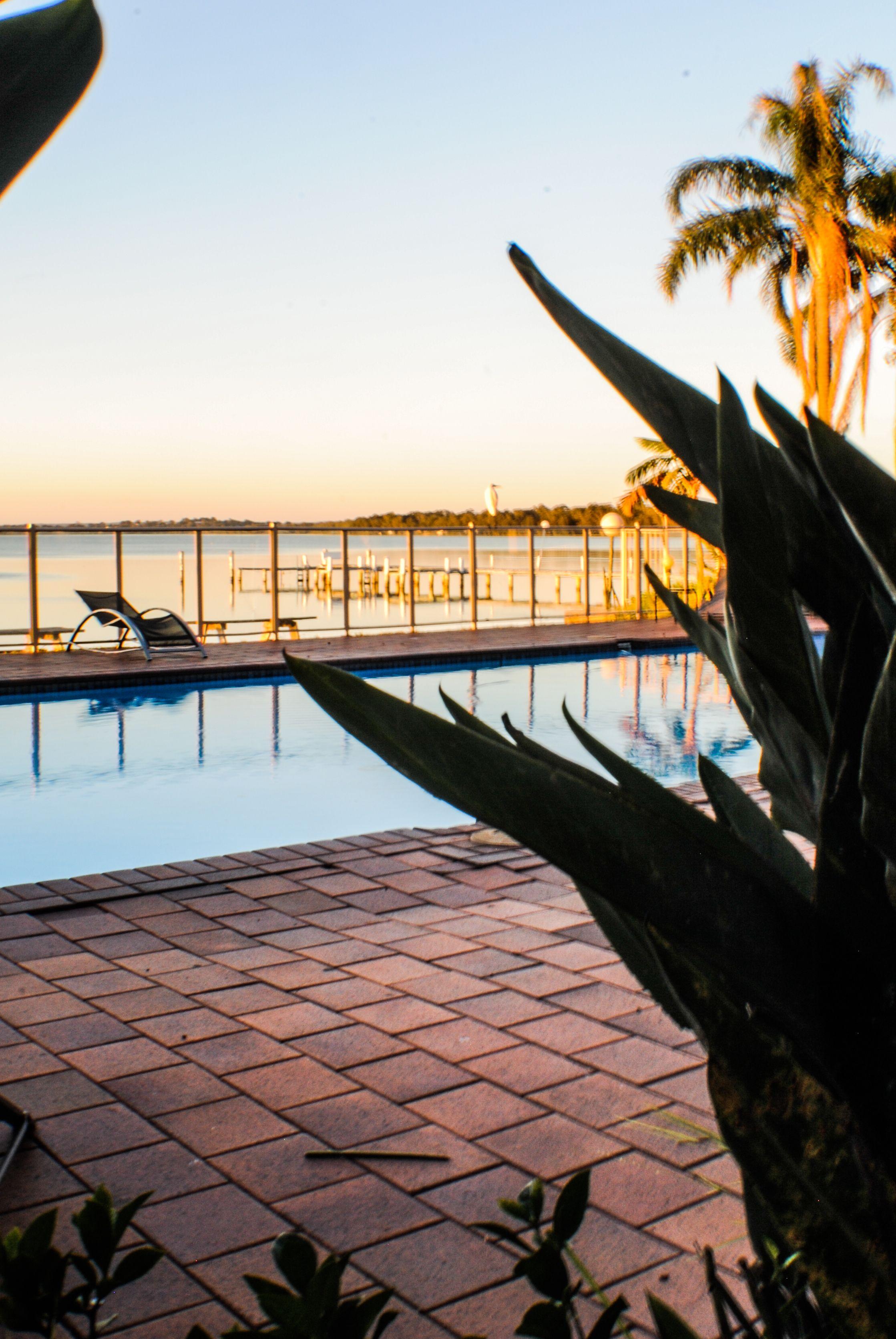 HOTEL BEACHCOMBER | ⋆⋆⋆ | TOUKLEY, AUSTRALIA | SEASON DEALS FROM $105